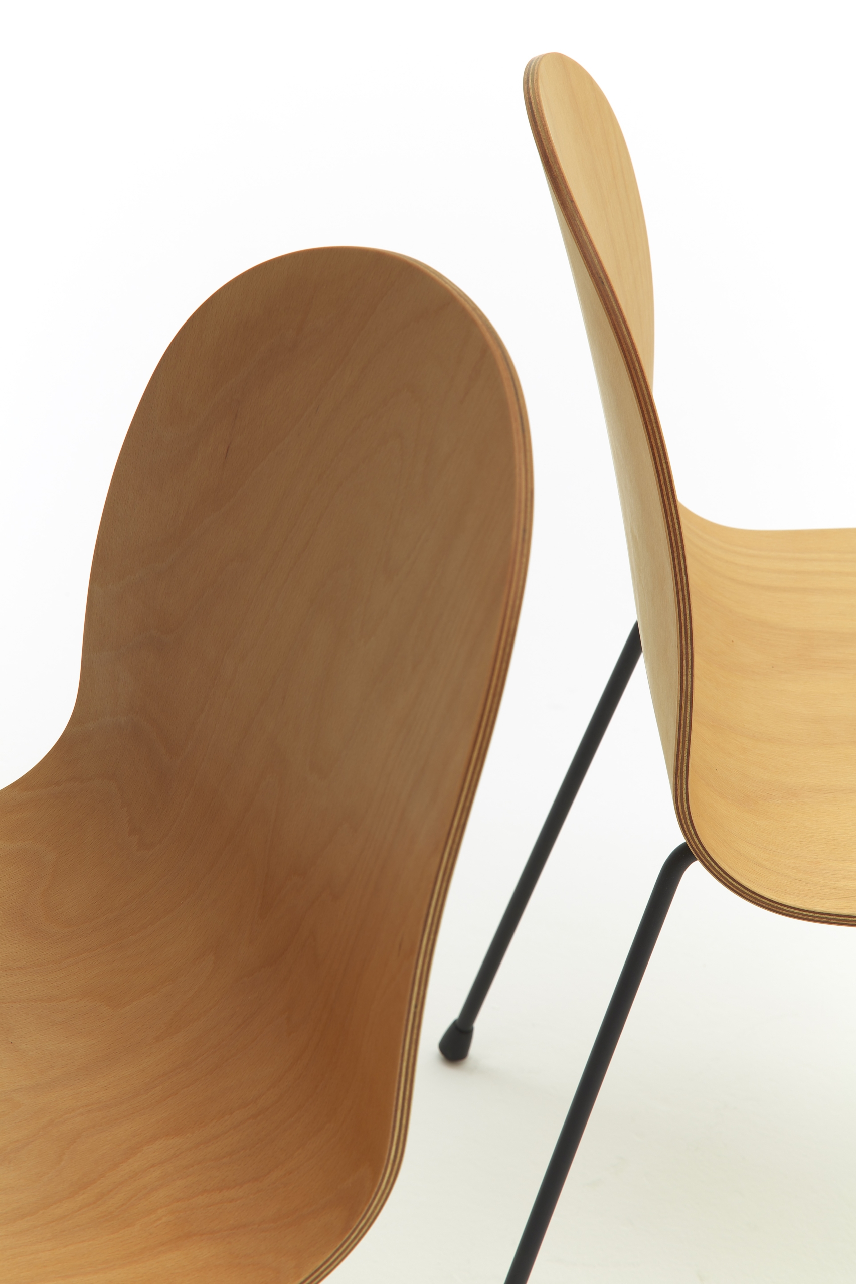 ROBE Chair - graf | decorative mode no.3 design products Inc.